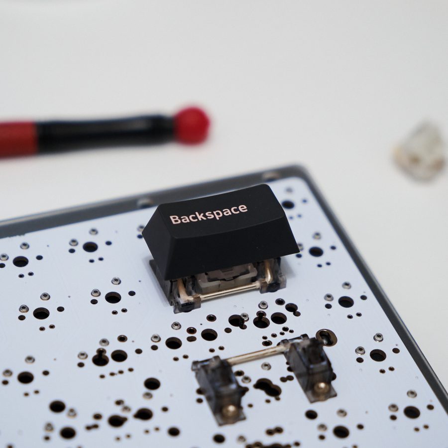 Dominic Lee – Bespoke Keyboard Builder. – Zen The Geek